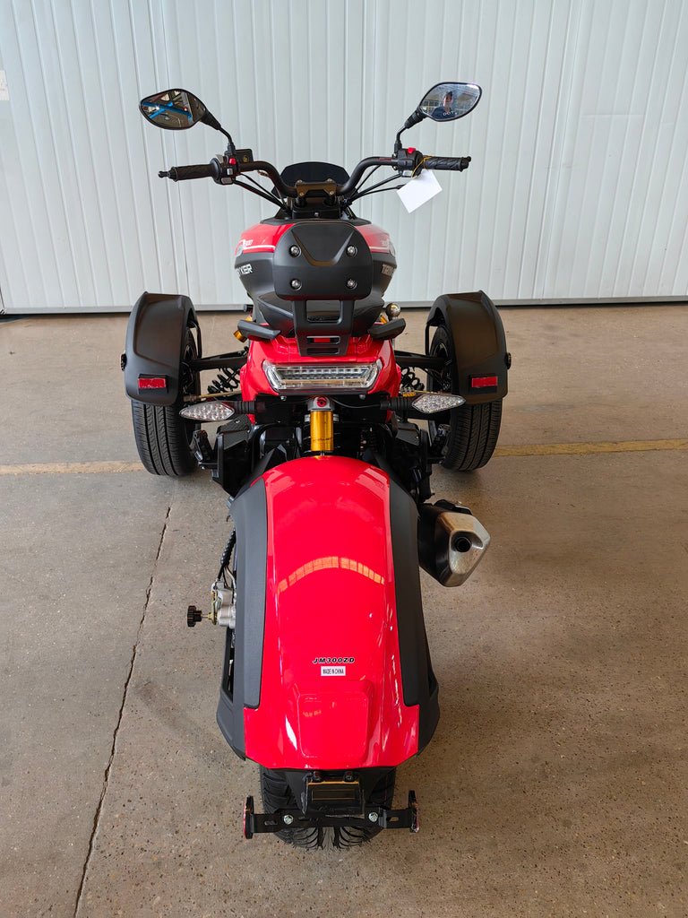 98% Pre-Assembled Amigo Tryker 300 EFI, and Disc Brakes, W/Reverse, 4