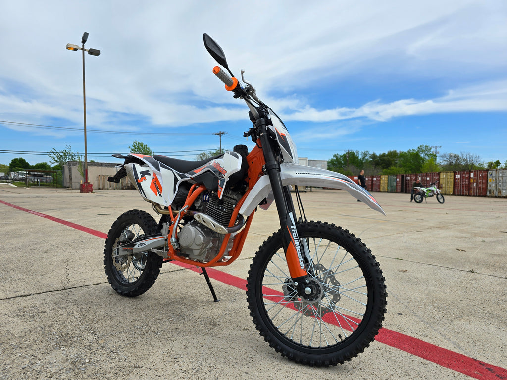 Trailmaster TM31X PRO 250 Dirt Bike, 223cc Engine, 34.6" Seat Height L