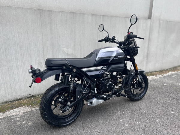 RPS Racer 140cc, Manual Trans, Electric Start, 28.5 inch seat height,