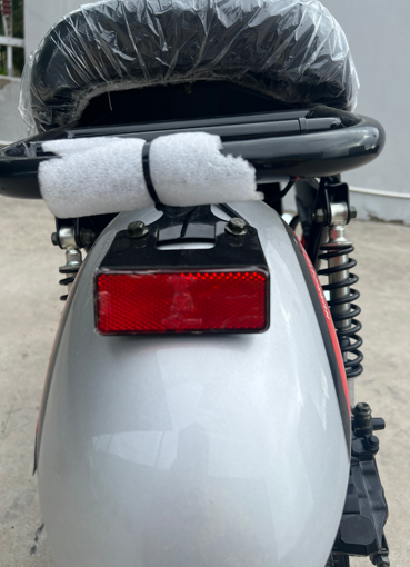 Trailmaster Mini Bike Hurricane 200 Pro, Electric start, front and rea